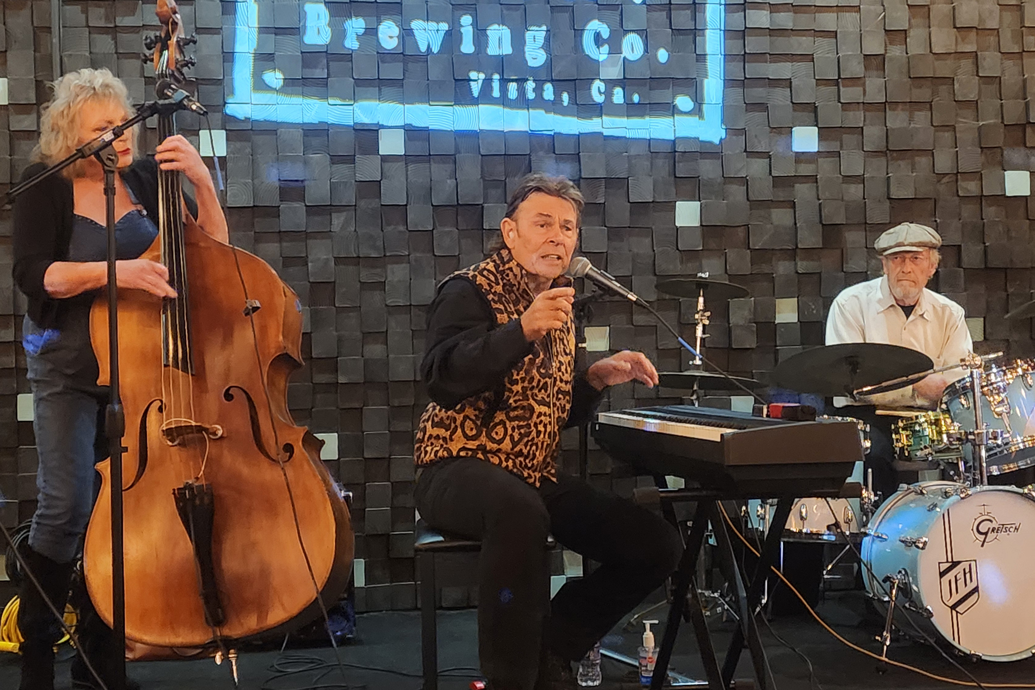 Gonzo Report: Bob Long played piano for Tina Turner and Ray Charles ...